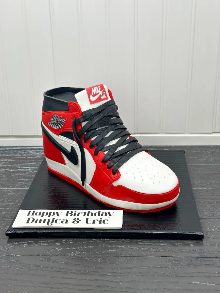 JORDAN CAKE - Bloom Cakes Art